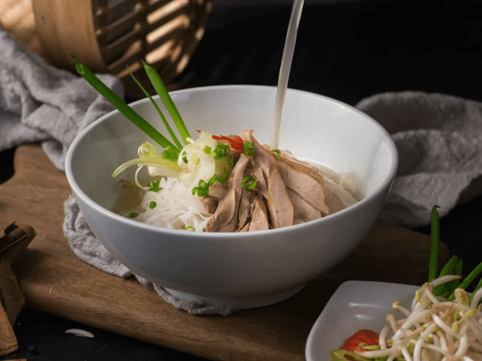 Which Type of Pho in Vietnam is Better? | Vespa Adventures (Korea)